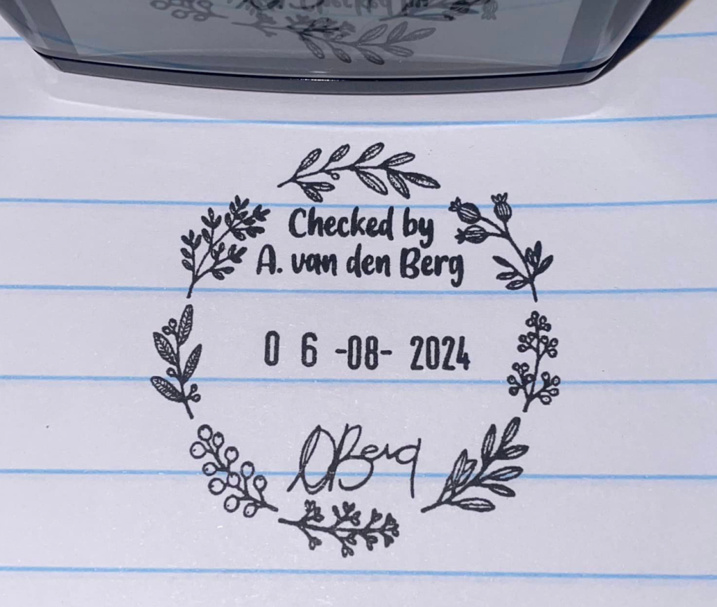 42mmx42mm adjustable date stamp - Leaves frame 🍃 | Juffrou 911 Stamps